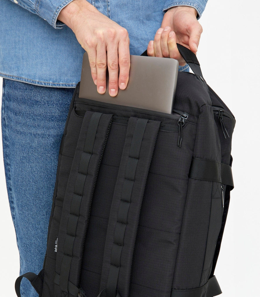 Lefrik - Wanderer Black Vandra - Travel Backpack